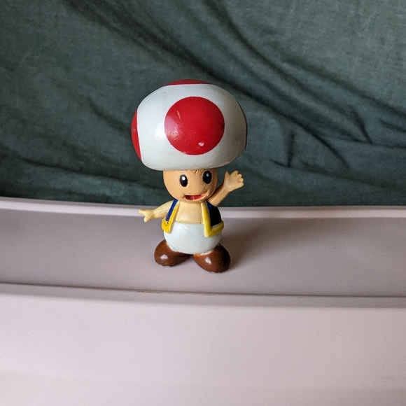 Nintendo | Toys | Toad Figure Nintendo Mario 5 Toy Mushroom Mini Cake ...